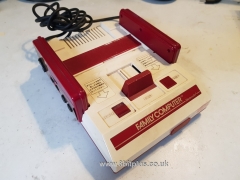 Famicom AV mod - 8Bitplus
