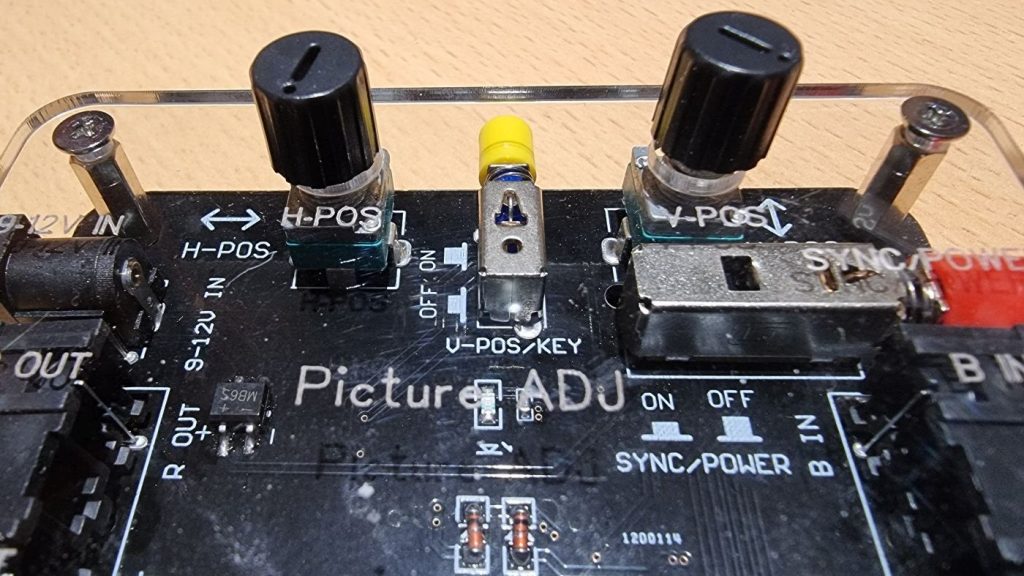 RGB Video Shifter H-Shift V-Shift Device - 8Bitplus