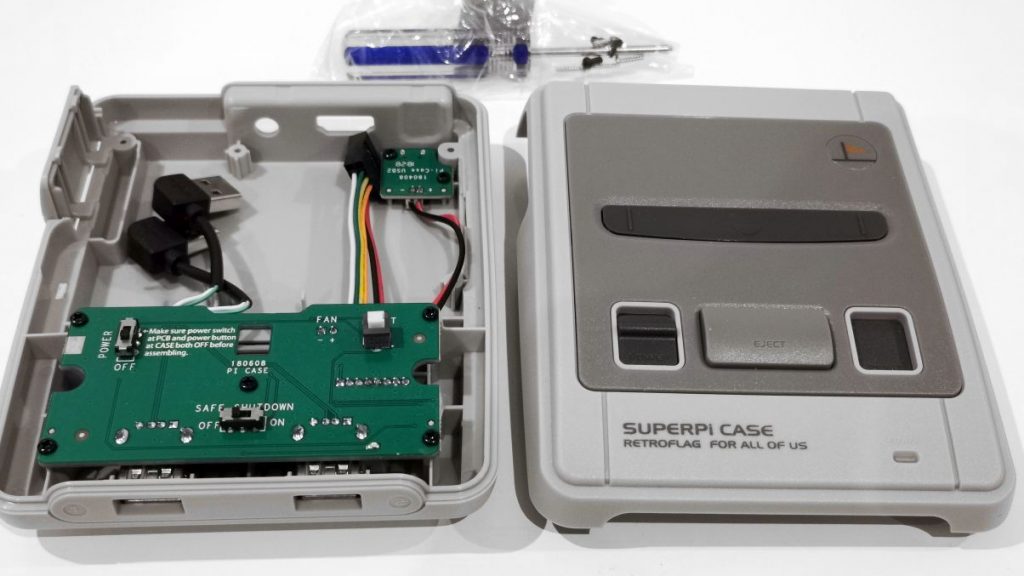 RetroFlag Raspberry Pi EmulationStation builds - 8Bitplus