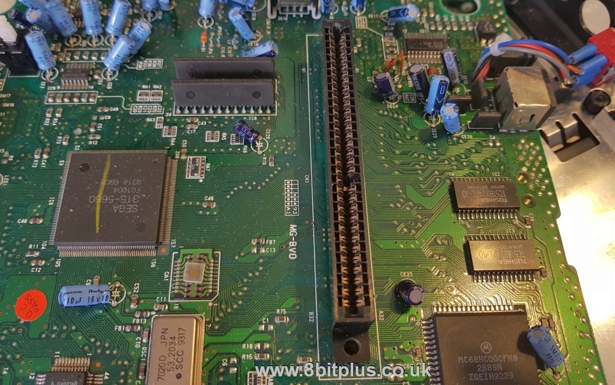 Replacing Mega Drive Cartridge Connector - 8Bitplus